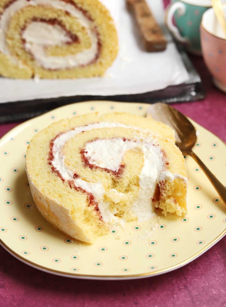 EASIEST Soft Vanilla Swiss Roll Cake (with VIDEO) - Scientifically Sweet