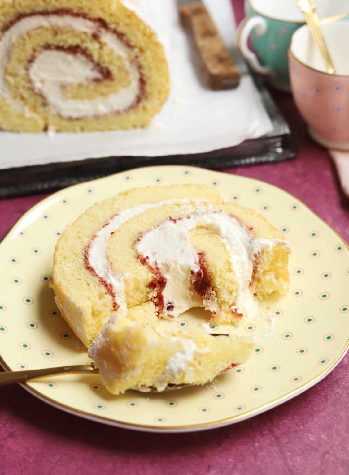 EASIEST Soft Vanilla Swiss Roll Cake (with VIDEO) - Scientifically Sweet