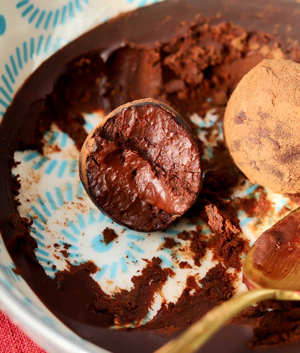 AMAZING Chocolate Water Truffles - ONE ingredient! (with VIDEO ...